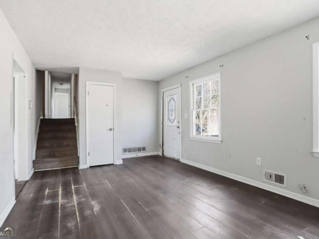 175 Wellington Drive
