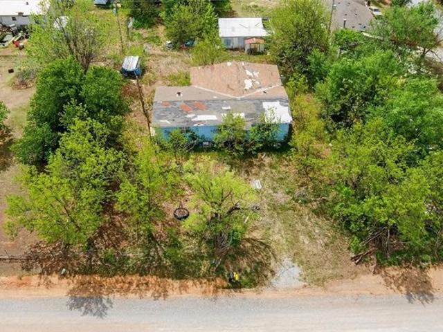 175 Whippoorwill St, Apache, OK 73006