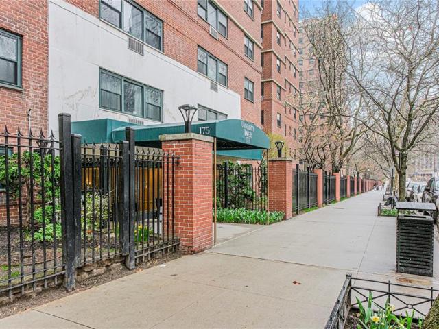 175 Willoughby Street # 16G