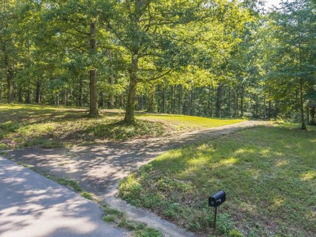 175 Taylor Rd, Dickson, TN 37055