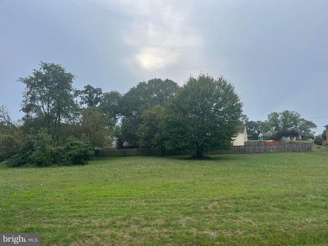 17640 Washington St, Dumfries, VA 22026