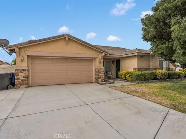 17647 Park Plaza Ct, Victorville, CA 92395