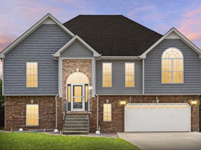 1764 Autumnwood Blvd, Clarksville, TN 37042