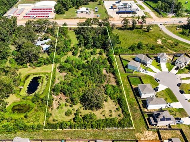 17652 Highway 105 E, Conroe, TX 77306