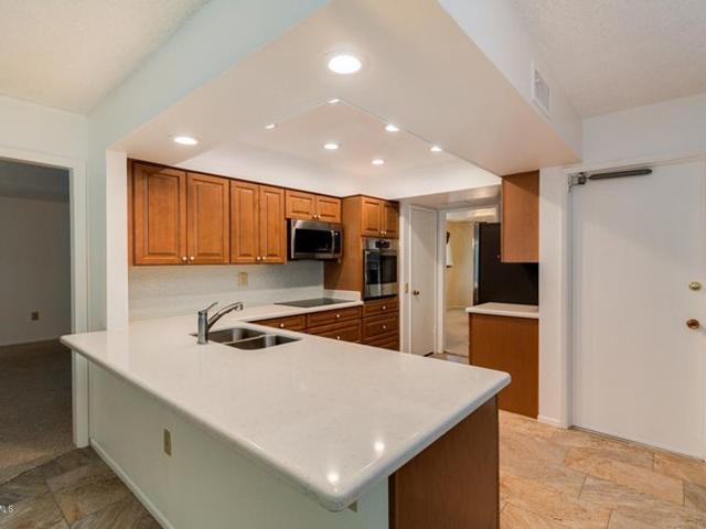 17652 N Del Webb Blvd, Sun City, AZ 85373