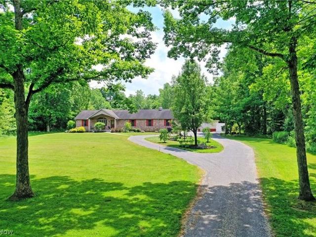 17655 Ellsworth Rd, Lake Milton, OH 44429