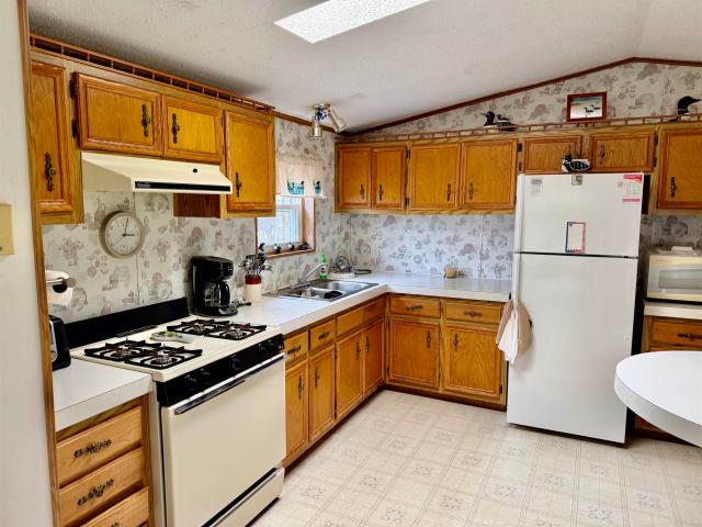 17655 ISLAND Lane