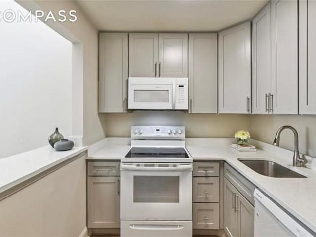 1765 Coliseum St 422, New Orleans, LA