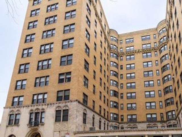 1765 E 55th St Apt E1, Chicago, IL 60615