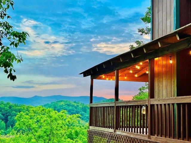 1765 Timber Ridge Way, Sevierville, TN 37876