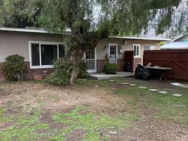 1765 1/2 N Oxford Ave, Pasadena, CA 91104