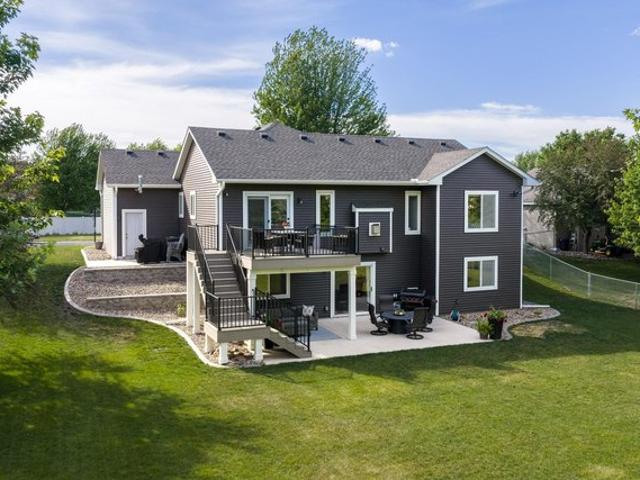 17664 Fieldfare Way, Farmington, MN 55024