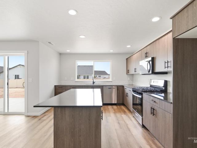 17677 N Boone Peak Ave, Nampa, ID 83687 | MLS #98979