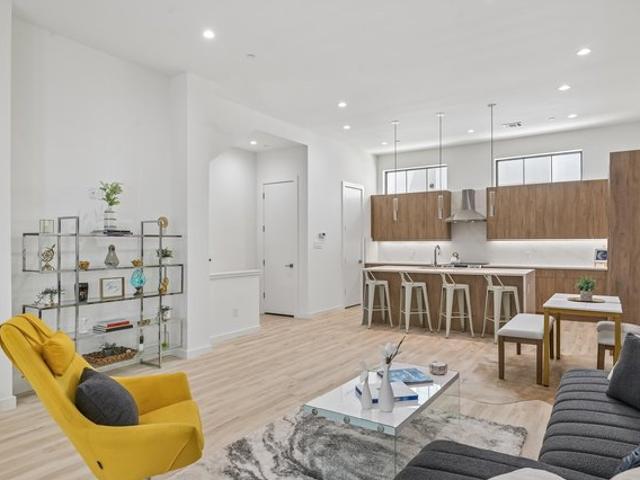 1767 Novela Way, Dallas, TX 75215