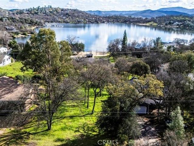 17682 Greenridge Rd, Hidden Valley Lake, CA 95467