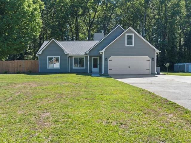1768 Floye Dr, Loganville, GA 30052