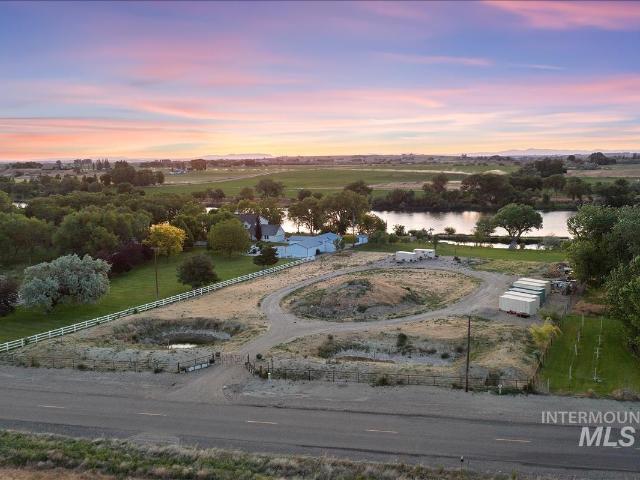 1768 Hwy 201