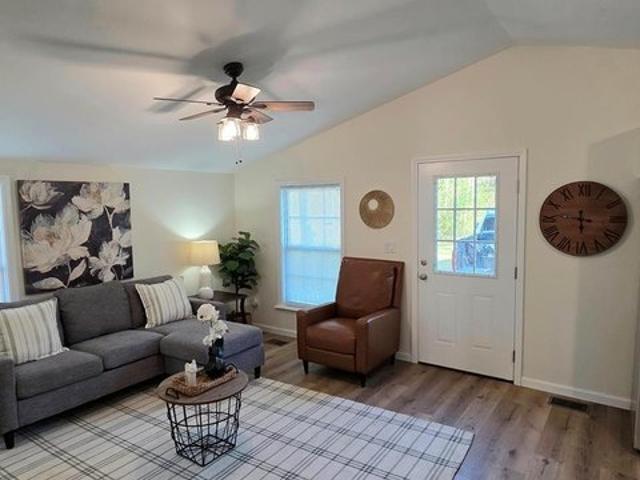 1768 Hall Rd, Thomasville, GA 31757