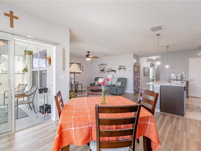 1768 Henin Cir, Tavares, FL 32778 | MLS #G5108