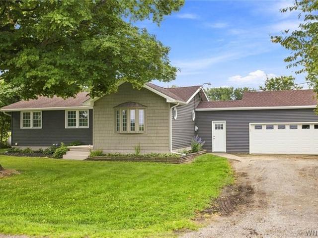 1768 Lewiston Rd, Basom, NY 14013