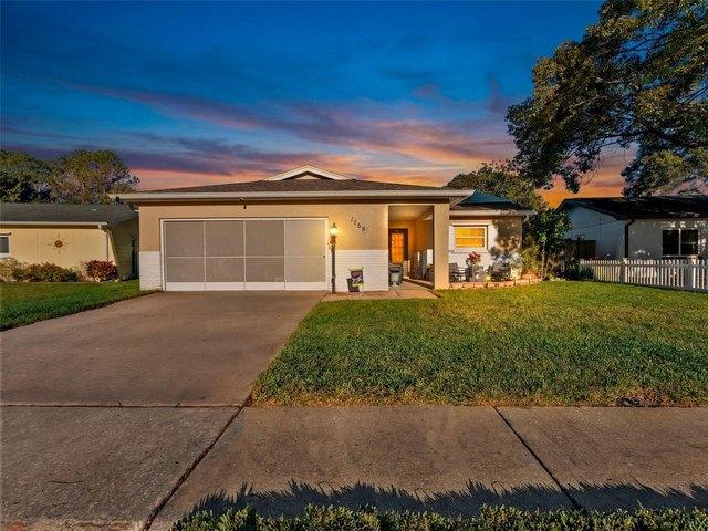 1768 W Groveleaf Ave, Palm Harbor, FL 34683
