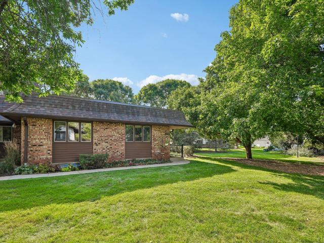 17690 Nassau Dr