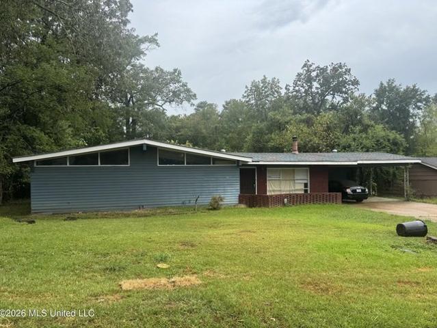 1769 Cheswood Dr, Jackson, MS 39204