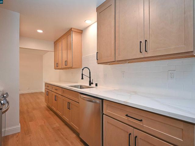 1769 Holland Cir