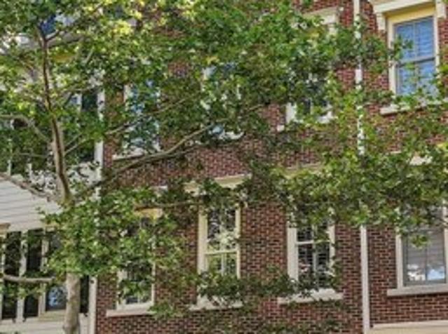 1769 Potomac Greens Dr, Alexandria, VA 22314