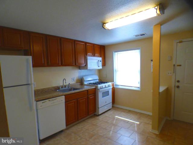 1769 Village Green Dr, Unit Y82, Hyattsville, MD 20785 | MLS #MDPG2191
