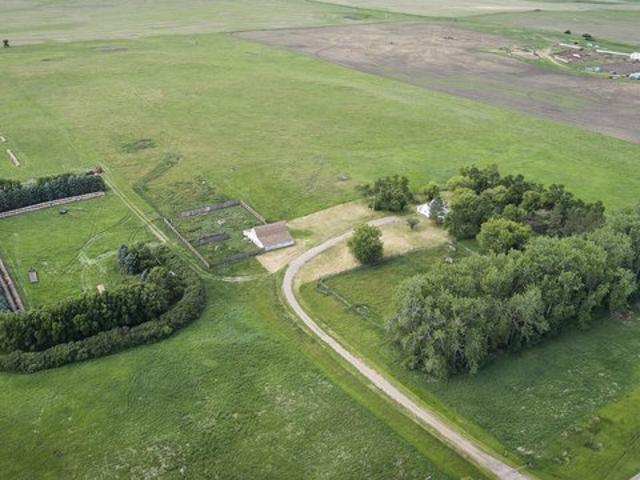 17601 Dakota # 36, Regan, ND 58477