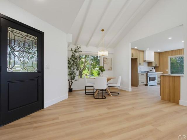 17604 Camino Ancho