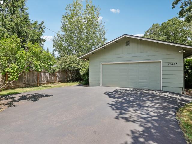 17605 sw pheasant ln