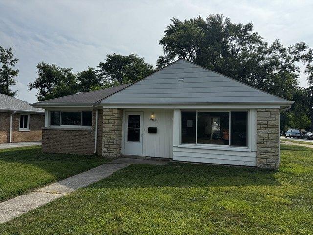 17609 Roosevelt Ave, Homewood, IL 60430