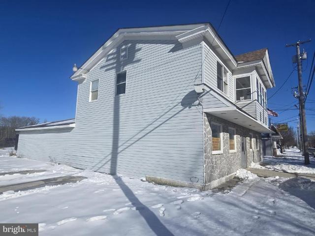 1760 Main St Apt A B