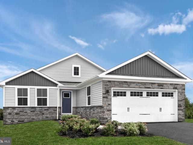 1760 Alice Springs Dr, Martinsburg, WV 25403