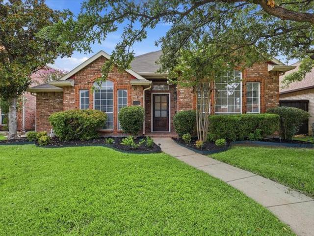 1760 Blackstone Dr, Carrollton, TX 75007