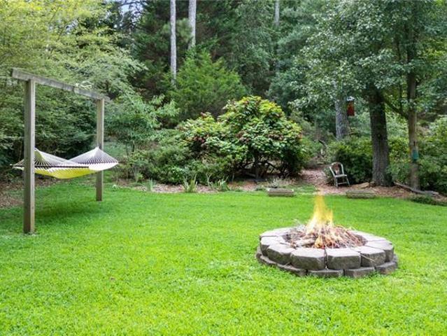 1760 Commonwealth Trail