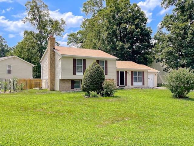 1760 Red Oak Ln, Waldorf, MD 20601