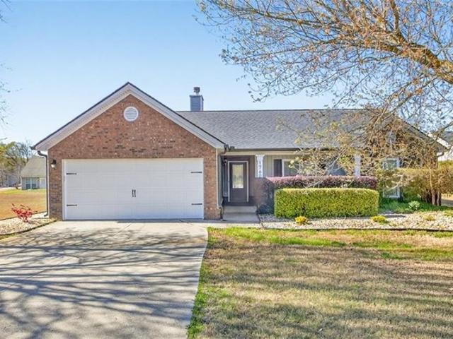 1760 Tugalo Dr, Jefferson, GA 30549