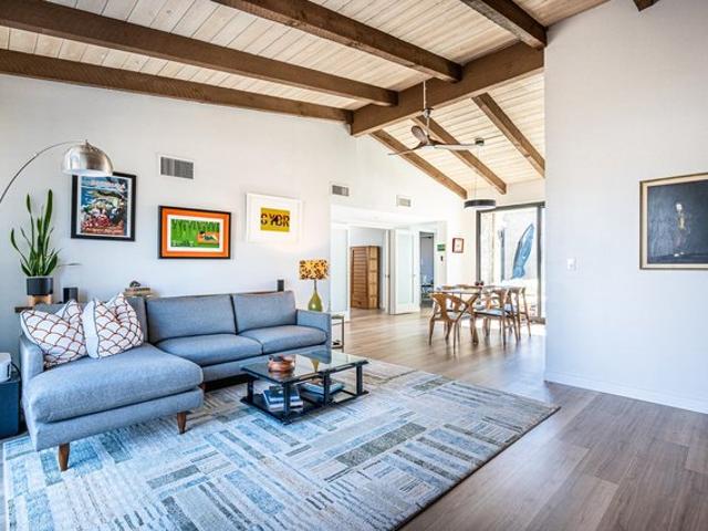 1760 Tamarisk Rd, Palm Springs, CA 92262