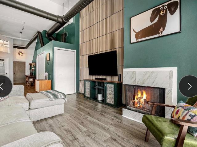 1760 W Wrightwood Avenue # 305