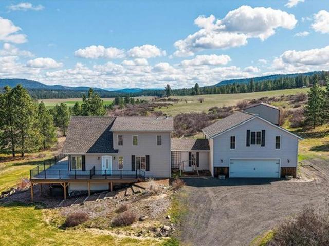 17619 N S Bank Rd, Nine Mile Falls, WA 99026