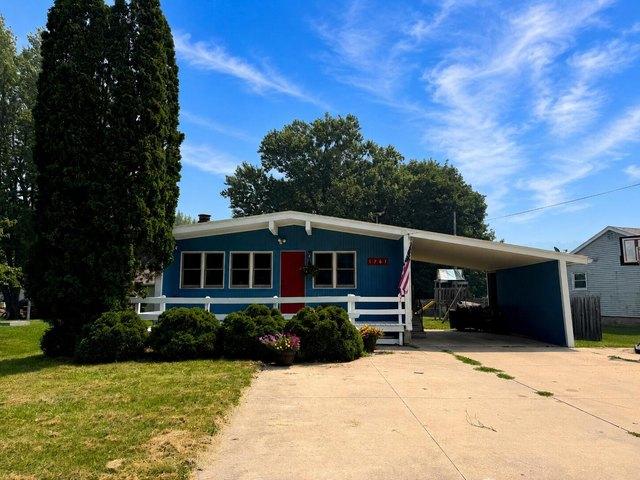 1761 Allison Park Dr, Richland Center, WI 53581