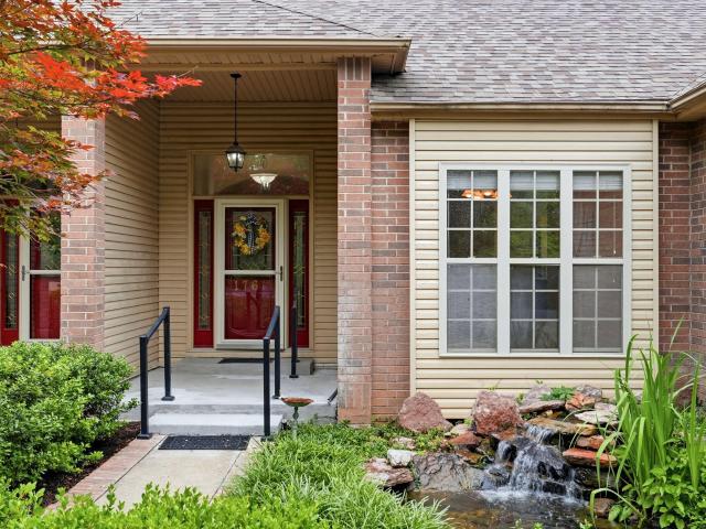 1761 Cedar Ridge Way
