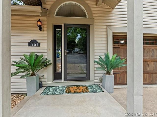 1761 Seagull Ct, Osage Beach, MO 65065