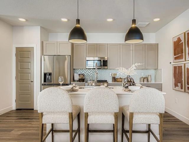 17626 E 43rd Ave, Denver, CO 80249