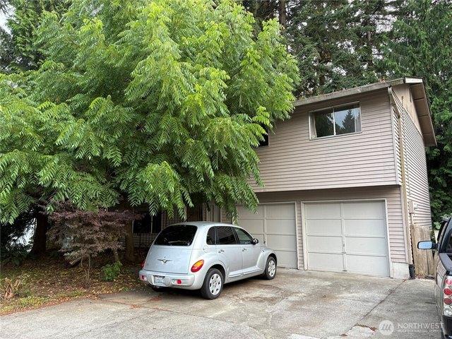 17628 Palomino Dr, Bothell, WA 98012