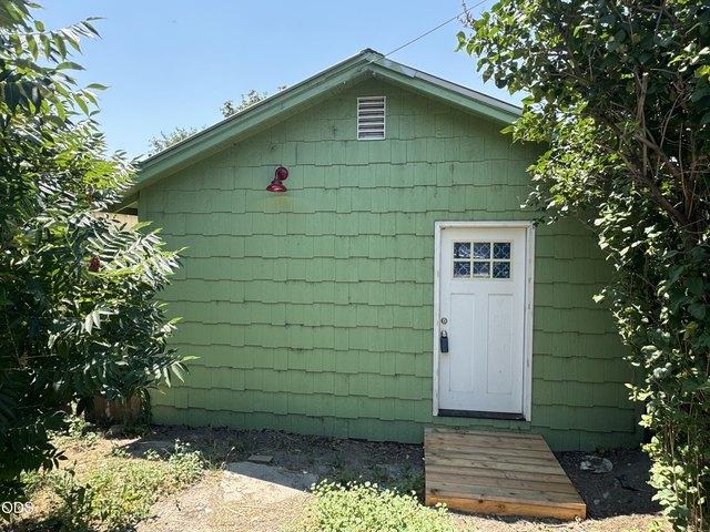 1762 Main St, Klamath Falls, OR 97601