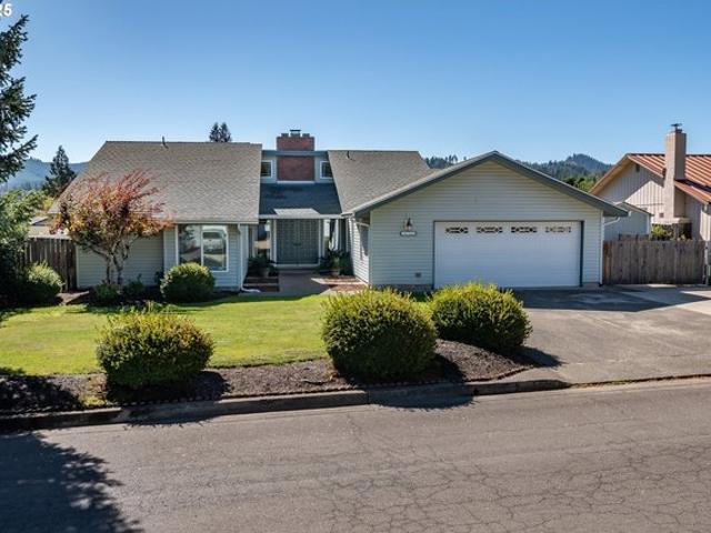 1762 E Fourth Ave, Sutherlin, OR 97479